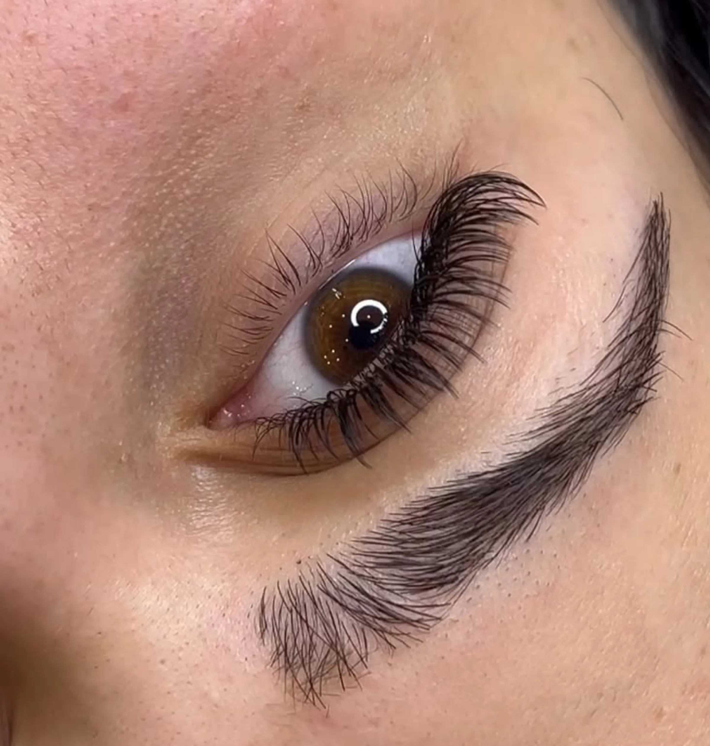 Why do my lash extensions fall out faster on one eye?